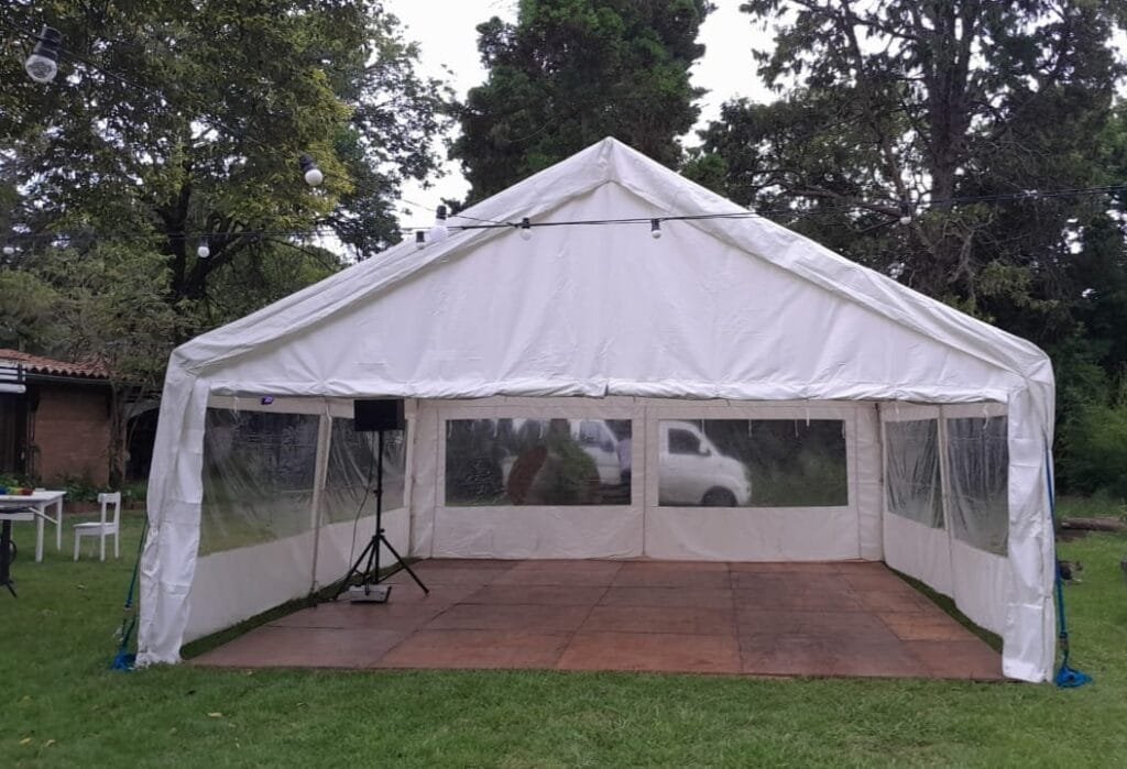 Carpa 6x6 con piso - Alquiler de Carpas y Mobiliario - MD Eventos